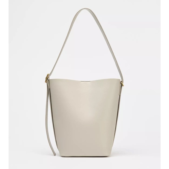 Zara | Bags | Zara Large Bucket Bag With Pouch | Poshmark